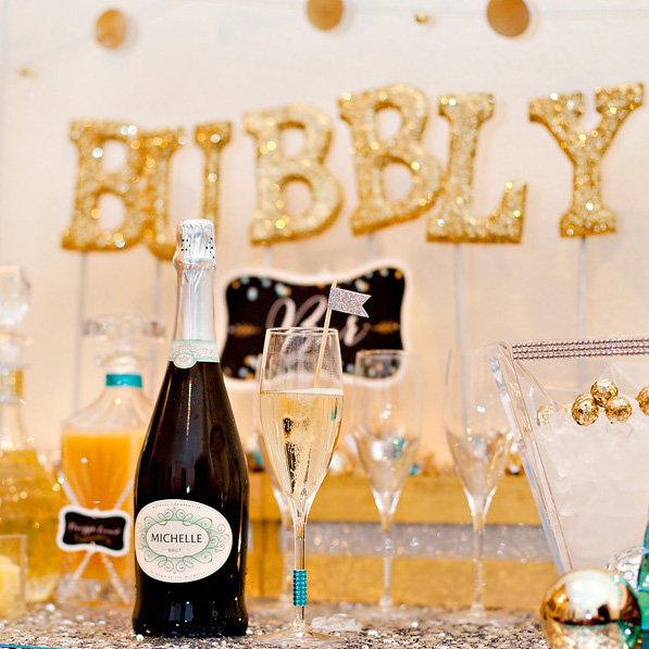 Sweet & Sparkly Bubbly Bar {New Year's Eve & Beyond!} // Hostess with ...