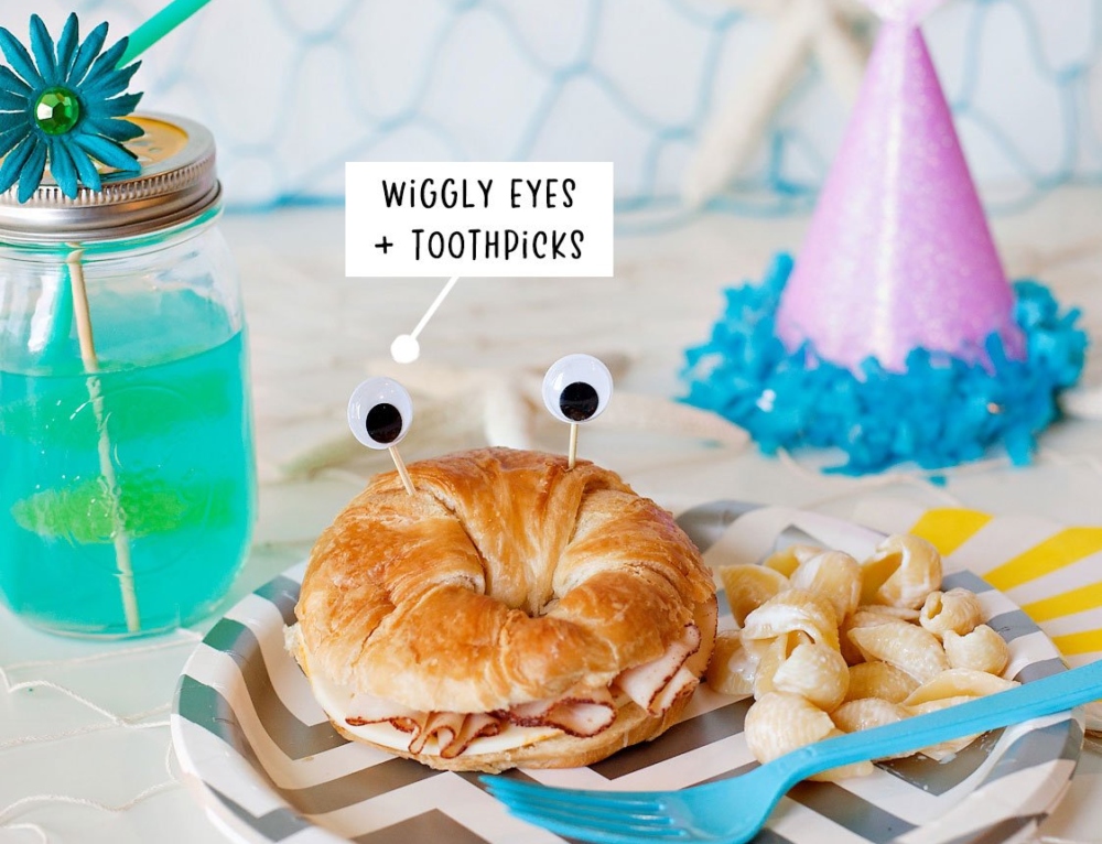 Easy Clamshell Cookies (with Pearls!) // Hostess with the Mostess®